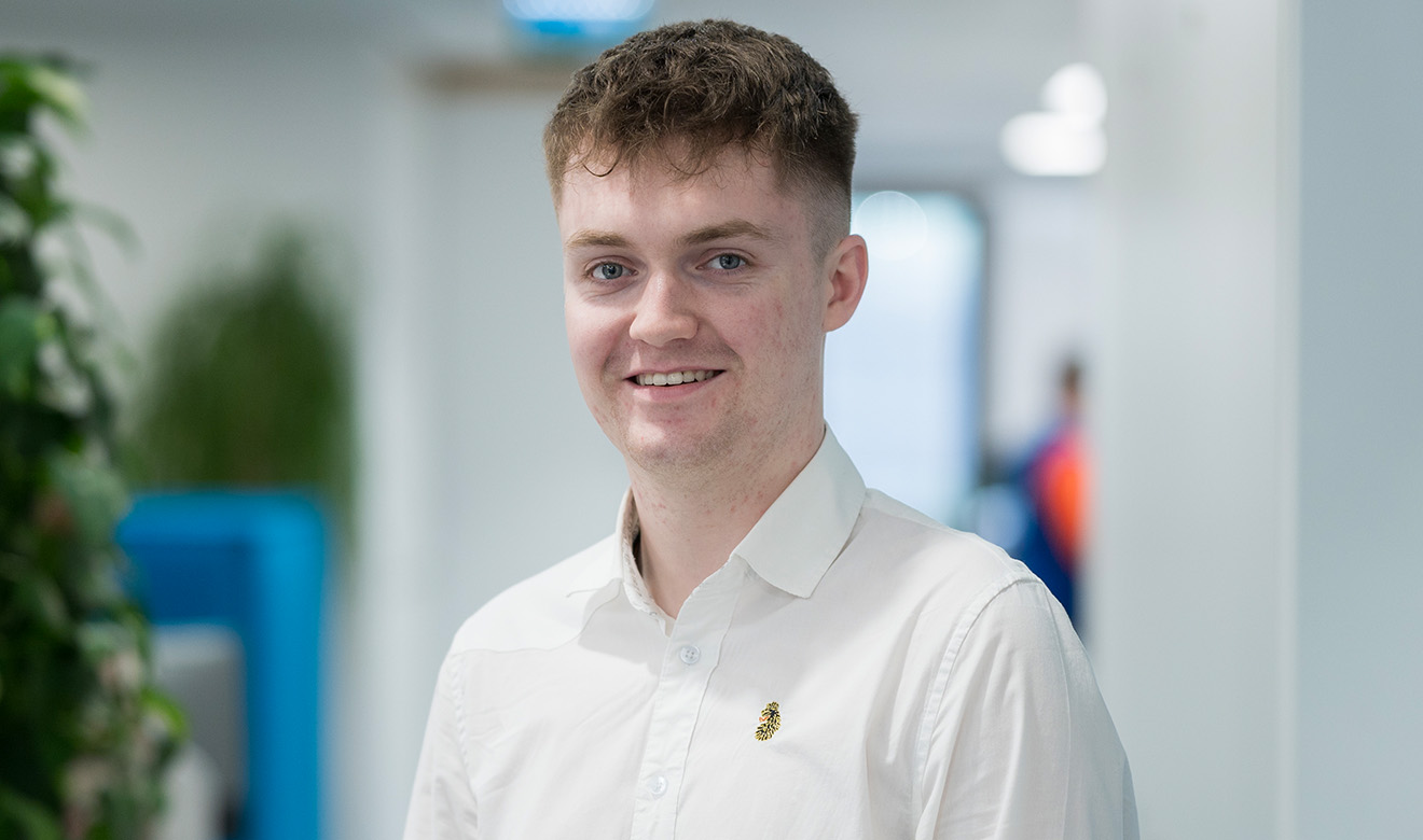 Harry Collins | IT Services Engineer (intern) | Career opportunities at ...